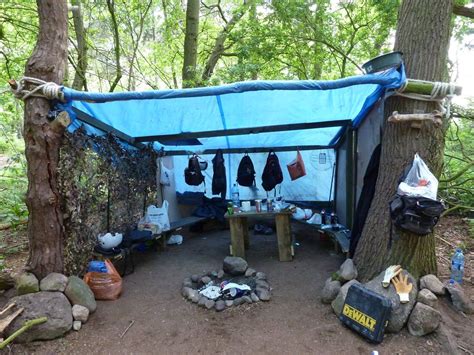 Building Shelter In Woods Woods Shelter Bushcraft Shelter
