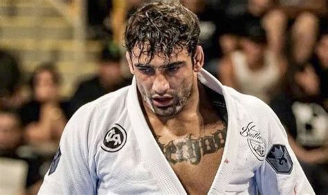 Tenente da PM de São Paulo atira e mata Leandro Lo brasileiro campeão