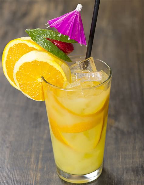 Cocktail Scorpion Au Rhum Blanc Et Orange Pour 1 Personne Recettes