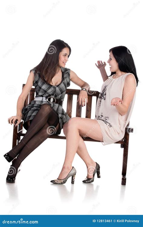 Deux Filles Au Banc Image Stock Image Du Caucasien Expression 12813461