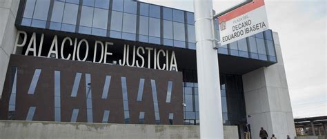 Vende Su Casa Con Muebles Del Exnovio Y La Condenan A Pagarle 8 000