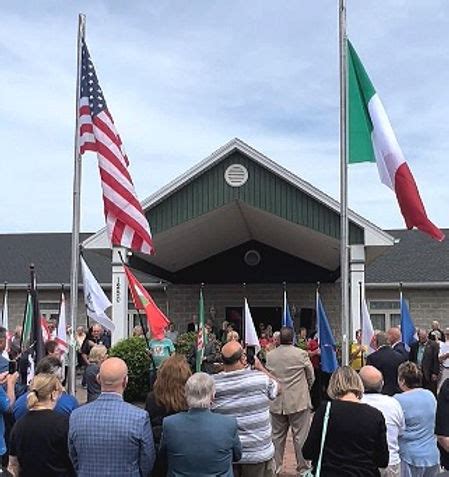 Home Italian American Spo