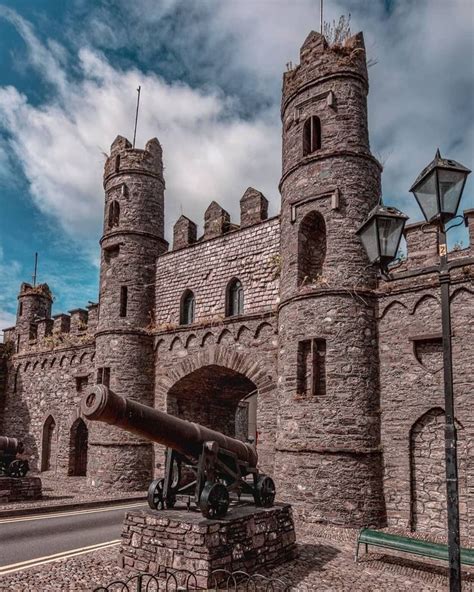 Turismo de Irlanda on Instagram Castillos y más castillos Da igual