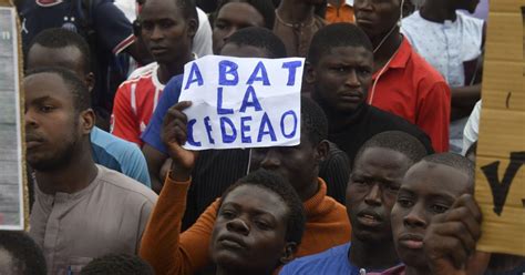 Niger la force de la Cédéao est prête à intervenir dès que l ordre