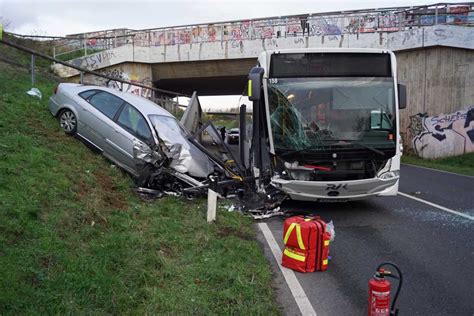 Dueren Magazin De Euskirchen Schwerer Verkehrsunfall In Weilerwist