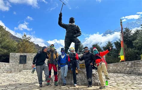 EBC And Ama Dablam Base Camp Split Group Trek 14 Days