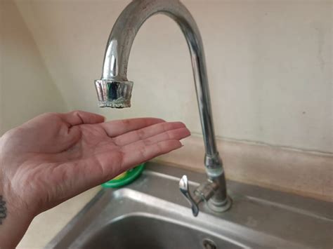 El verano aumentó el consumo de agua en Quito y la Alcaldía anuncia