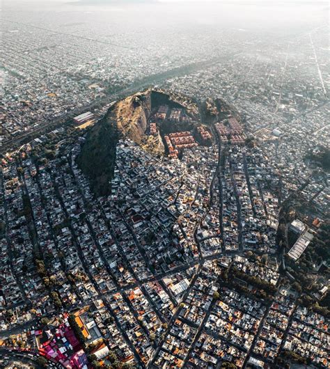 No Es IA Es La Colonia El Hoyo En Iztapalapa Con Acento