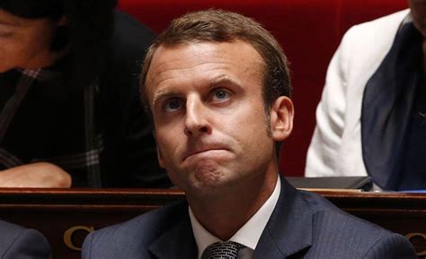 Emmanuel Macron au plus mal Démission choc
