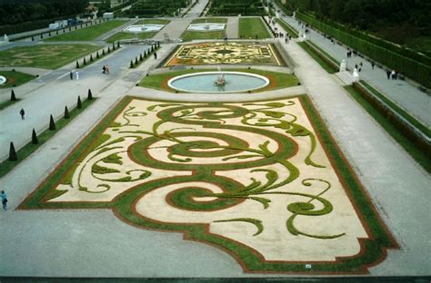 Gravier décoratif et galets pour enjoliver votre jardin 30 idées