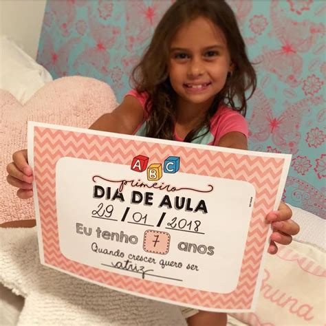 Plaquinhas para o primeiro dia de aula Roteiro Baby Brasília