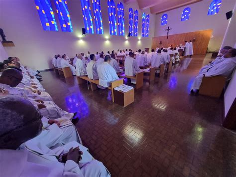 Retiro anual do clero da Diocese foi concluído na manhã de hoje