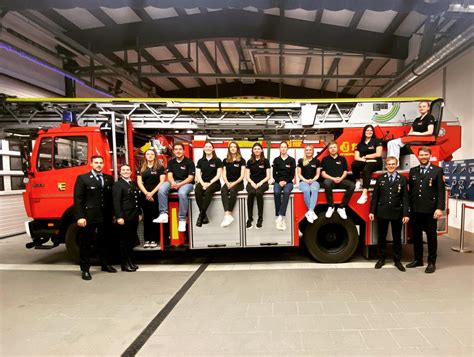 Jugend Absolviert Wissenstest Feuerwehr Neufahrn