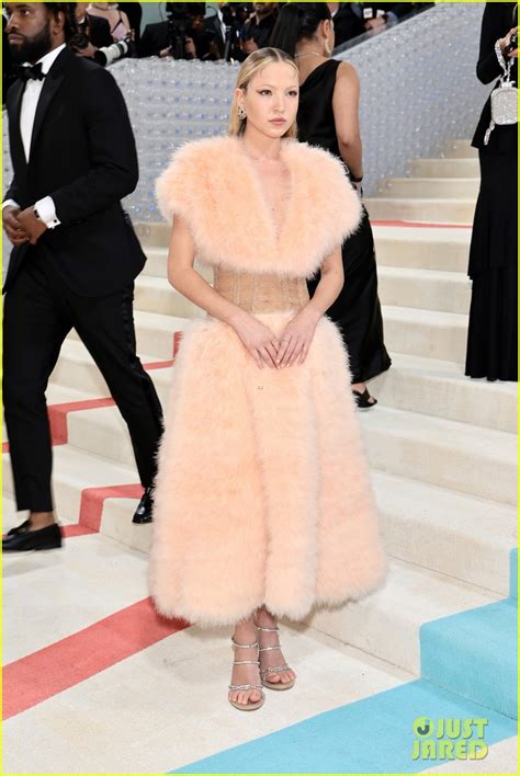 Kate Moss Daughter Lila Grace Moss Twin At Met Gala 2023 Photo