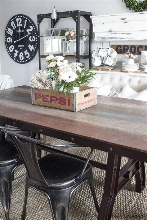 18 Best Farmhouse Style Centerpiece Ideas And Designs For 2020