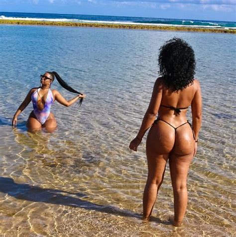 She S Thick Af Bruh Shesfreaky