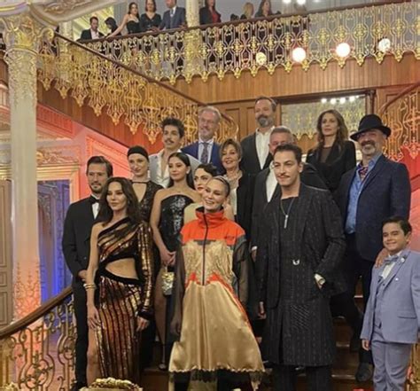 Bihter filmine Boran Kuzum un çırılçıplak sahnesi damga vurdu Farah