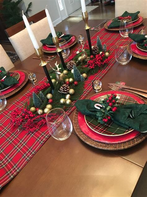 Rustic Diy Christmas Table Decor Hike N Dip Christmas Table