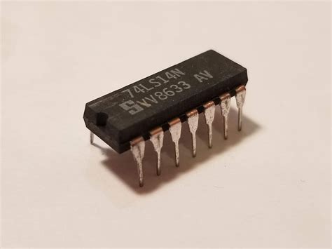 7414 Hex Inverter Schmitt Trigger ResiSTORE