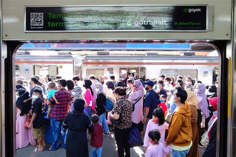Erick Thohir Tunggu Kajian PT KCI Dan Inka Soal Impor Kereta Bekas