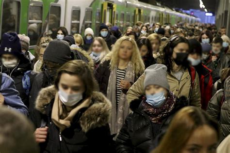 Chaos na kolei w związku z pracami na linii średnicowej Gigantyczne