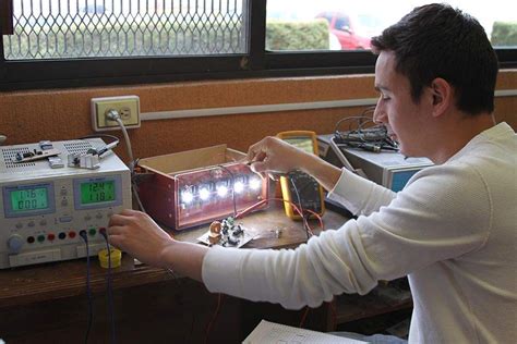 Ingenier A Electr Nica