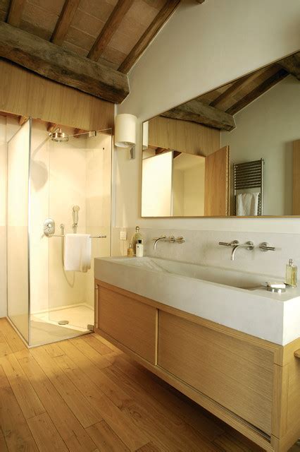 18 Exquisite Mediterranean Bathrooms That Will Show You What Perfection