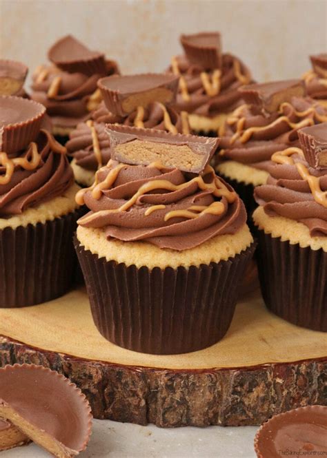 Reese S Peanut Butter Cupcakes The Baking Explorer