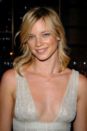 Amy Smart Pics