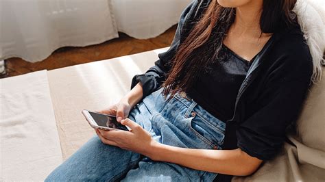 5 Aplicaciones Para Vender Gratis Ropa Usada De Segunda Mano