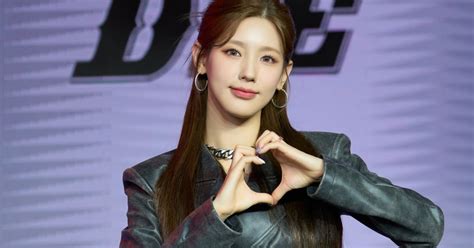 G I DLE S Miyeon To Debut As A Soloist In April Koreaboo