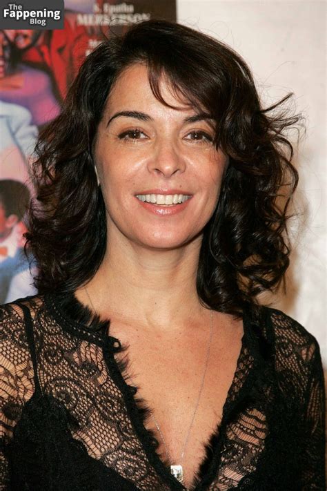 Annabella Sciorra Nude Sexy Collection 15 Photos OnlyFans Leaked