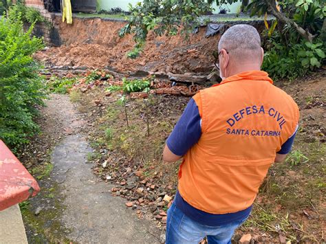 Defesa Civil Alerta Para Deslizamentos Em Joinville Preocupa O Muito