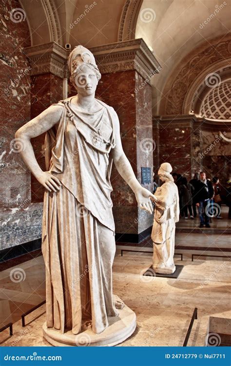 Escultura Del Griego Clásico En El Musee De Louvre Imagen de archivo