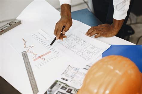 Cuánto Cobra Un Arquitecto En España En 2025 LIVINGKITS