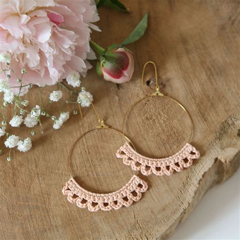 Boucles D Oreille En Crochet Luci En 2020 Boucles D Oreilles En
