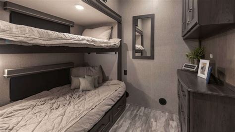 2024 Mid Bunk Fifth Wheel Venus Jeannine