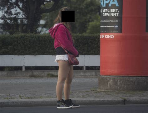 Straßennutte oder doch ganz braves Teengirl Telegraph