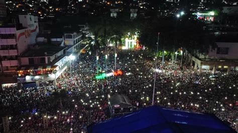 Más de 60 mil personas dan el grito de Independencia en Acapulco anews
