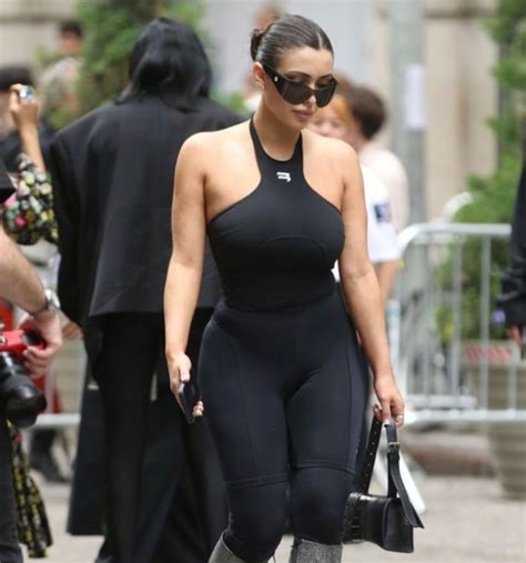 Quién es Bianca Censori la nueva esposa de Kanye West que se paseó