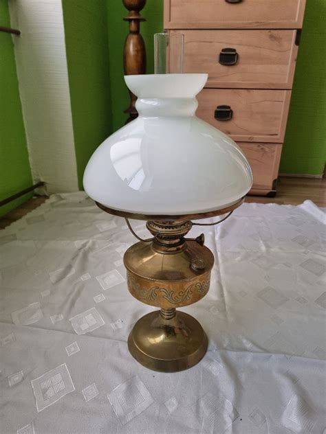 Zabytkowa lampa naftowa nietoperz na pokrętle BYTÓW Licytacja na