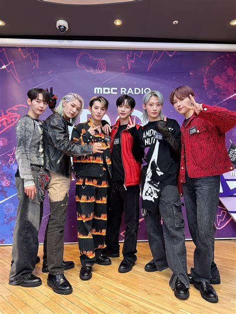 OnlyOneOf official on Twitter Photo 230306 온리원오브 MBC RADIO 아이돌