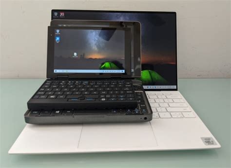 GPD Win Max Mini Gaming Laptop Unboxing And First Impressions