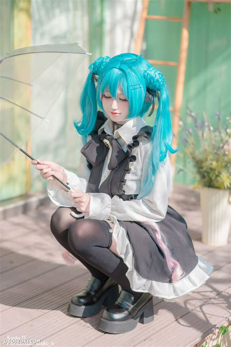 Kuukow Miku Hatsune Vocaloid Naked Cosplay Asian Photos