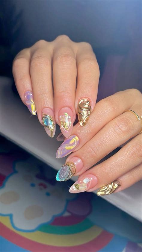 Diseño de relieves y cat eye en 2024 Manicura de uñas Arte de uñas