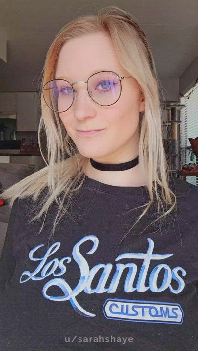 Would You Smash A 51 Gamer Girl Who Is Slightly Chubby Scrolller