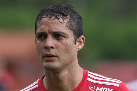Bahia anuncia a contratação do zagueiro Anderson Martins ex São Paulo