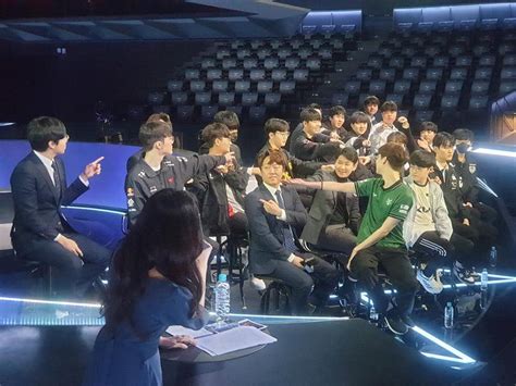Dk V T L Ng C Vi N V Ch Lck M A Xu N Faker A Ra Nh N