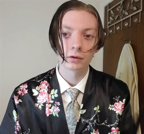 Niko On Twitter Rt Toffee32 Reviewbrah With His Hair Down And Kimono Over His Suit Is The