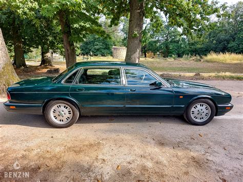 Benzin Jaguar XJ 4 0 Sovereign LWB 1995